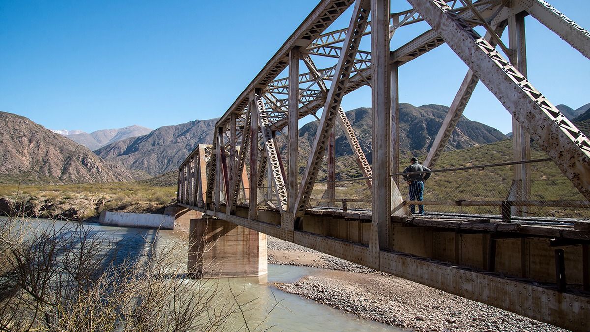 Potrerillos secreto: una expedición a las costas menos conocidas del lago
