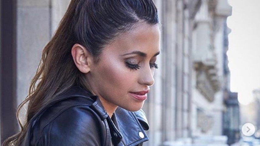 El impresionante look de Anto Roccuzzo en un desfile de Versace