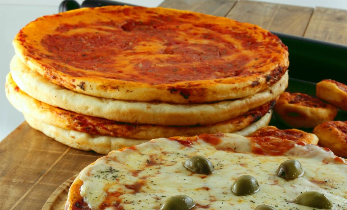 Cómo preparar prepizzas caseras: la receta de masa fácil para hacer las ...