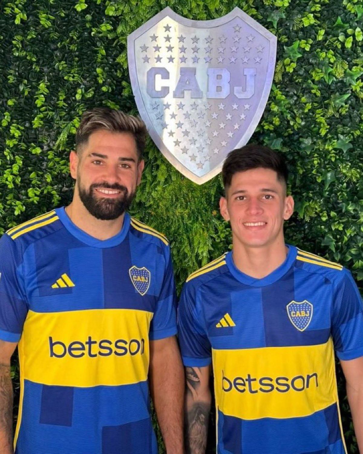 Boca presentó a Milton Giménez y a Brian Aguirre como sus nuevos refuerzos