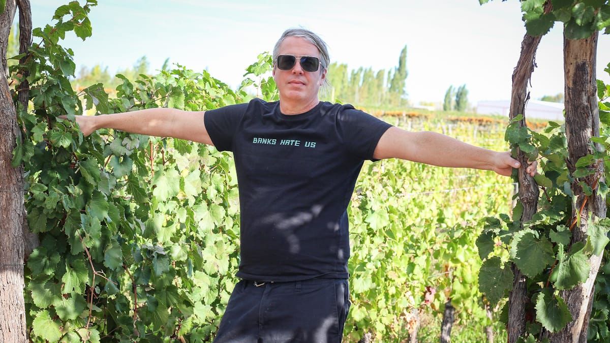 Un estadounidense que vive en Mendoza fabrica cajas para vinos con ...
