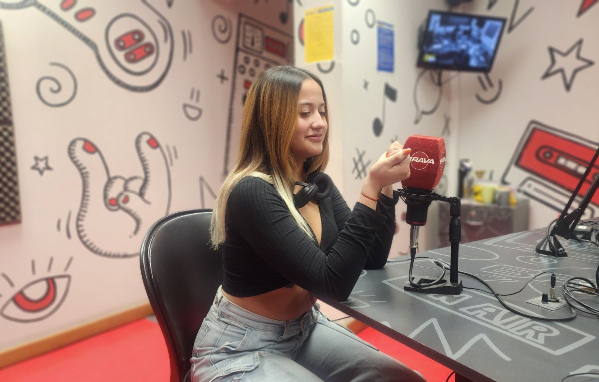 Sofía Quiroga, la protagonista del meme she corta dio una entrevista en el streaming de Brava