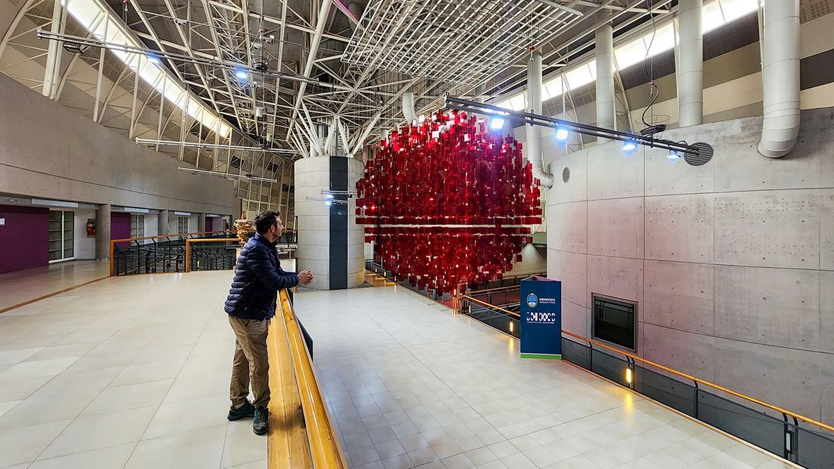Emanuel Gauna, el actor que enfrenta el desafío de darle un sentido al espacio Julio Le Parc