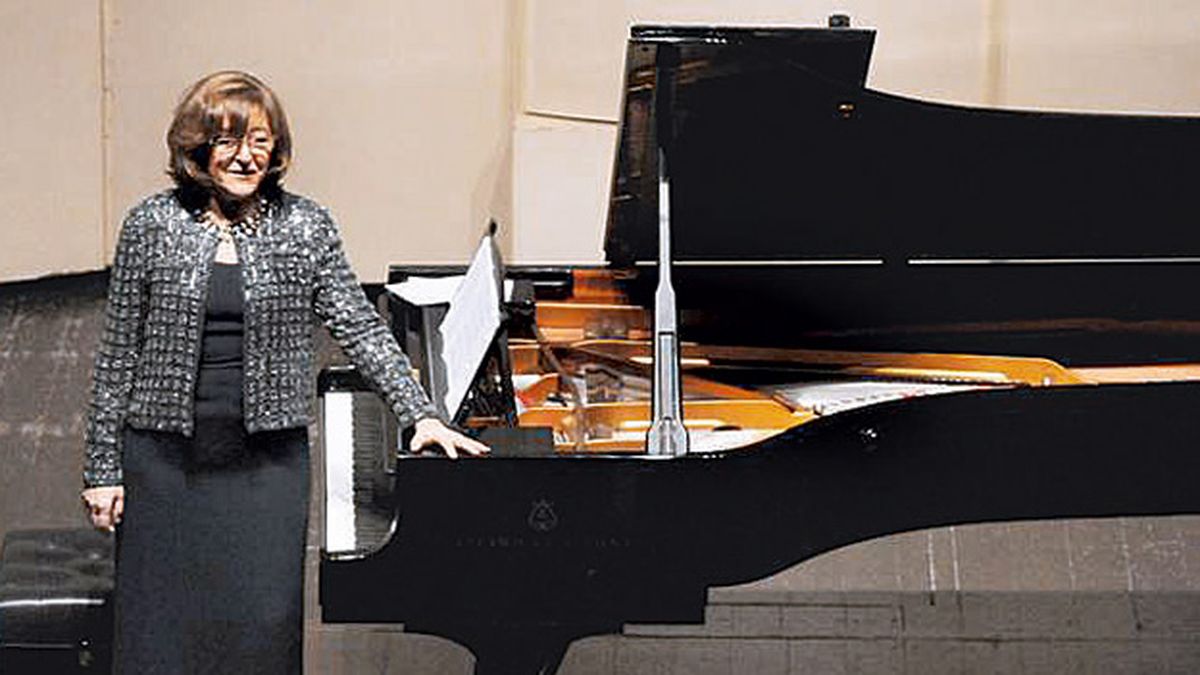Nueva gira internacional para la pianista Dora De Marinis