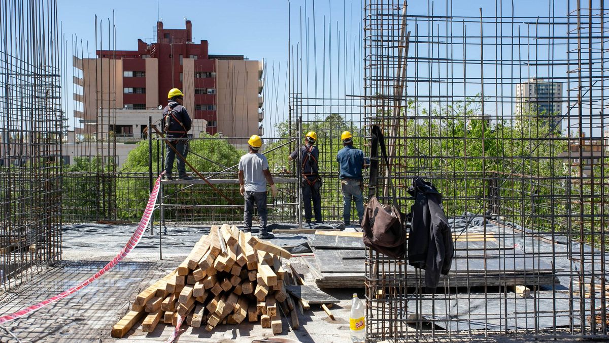 Ulpiano Suarez resaltó que la Ciudad de Mendoza tiene 130.000 m2 en ...