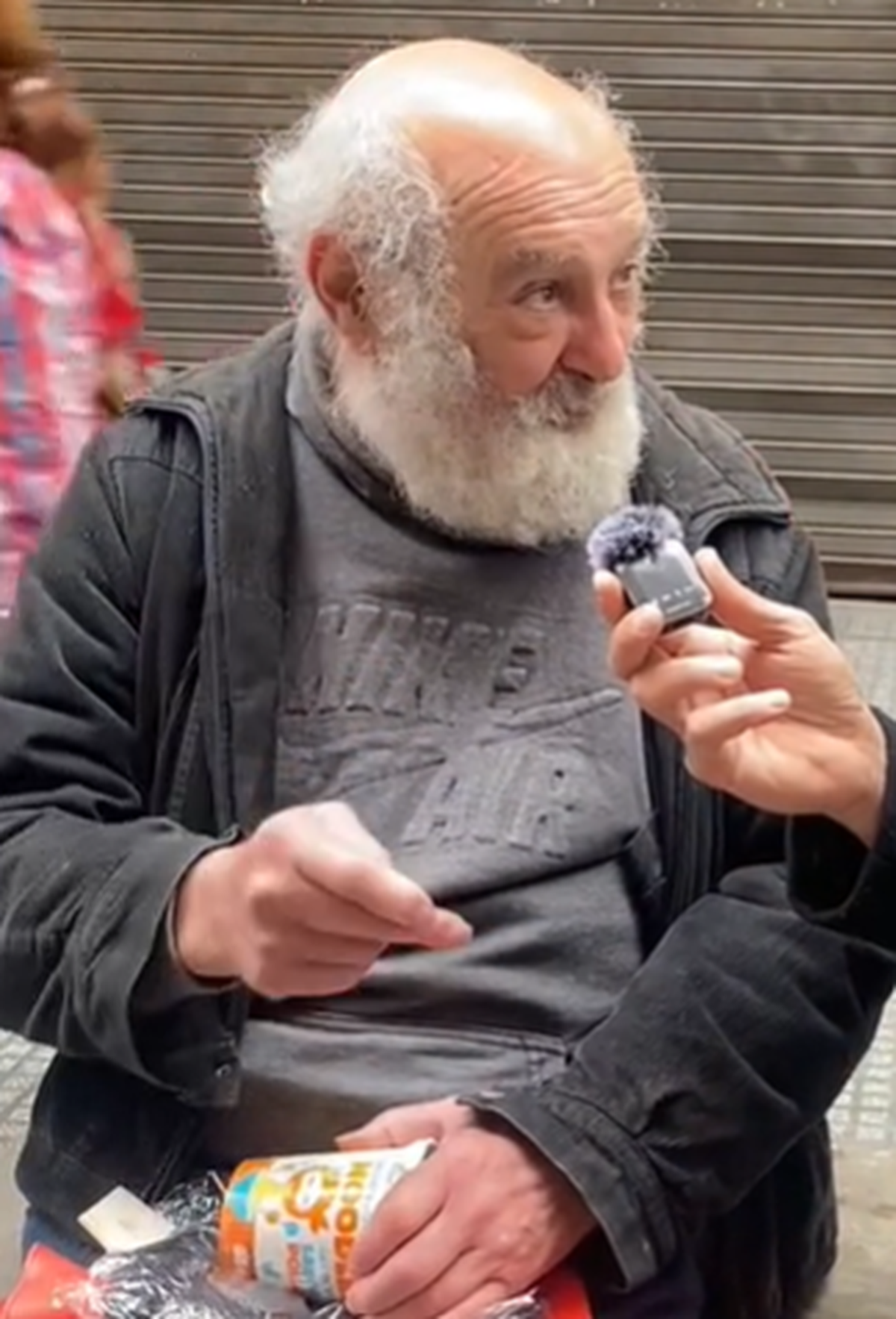 Isidoro, el hombre de 75 años que vive en situación de calle que ...