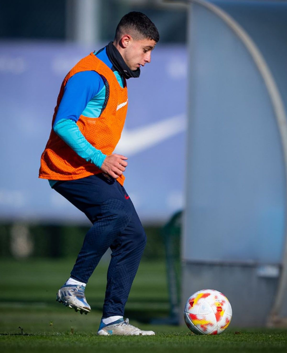 Lucas Román, el pibe que se fue de Ferro al Barcelona y vale millones