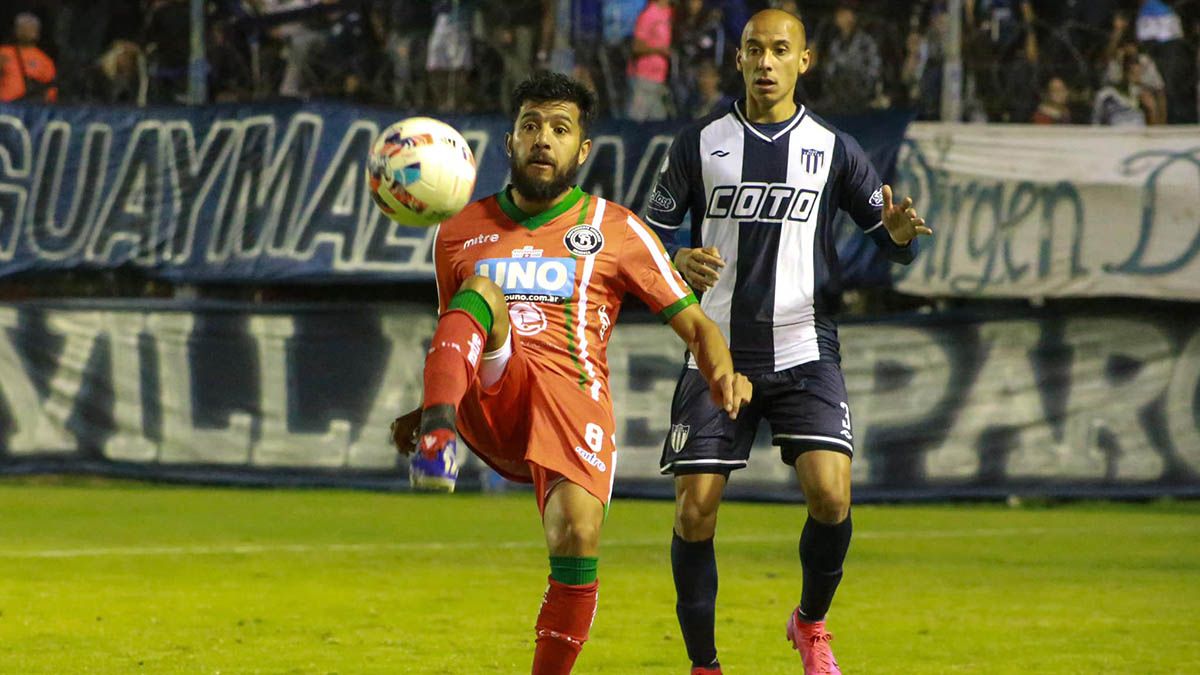 Sebastian Navarro fue decisivo para cortar la racha negativa de la Lepra