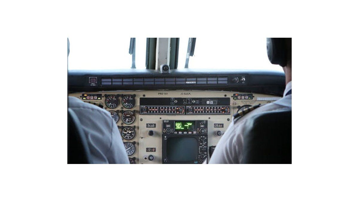 Ahora podés escuchar las comunicaciones entre pilotos y controladores ...