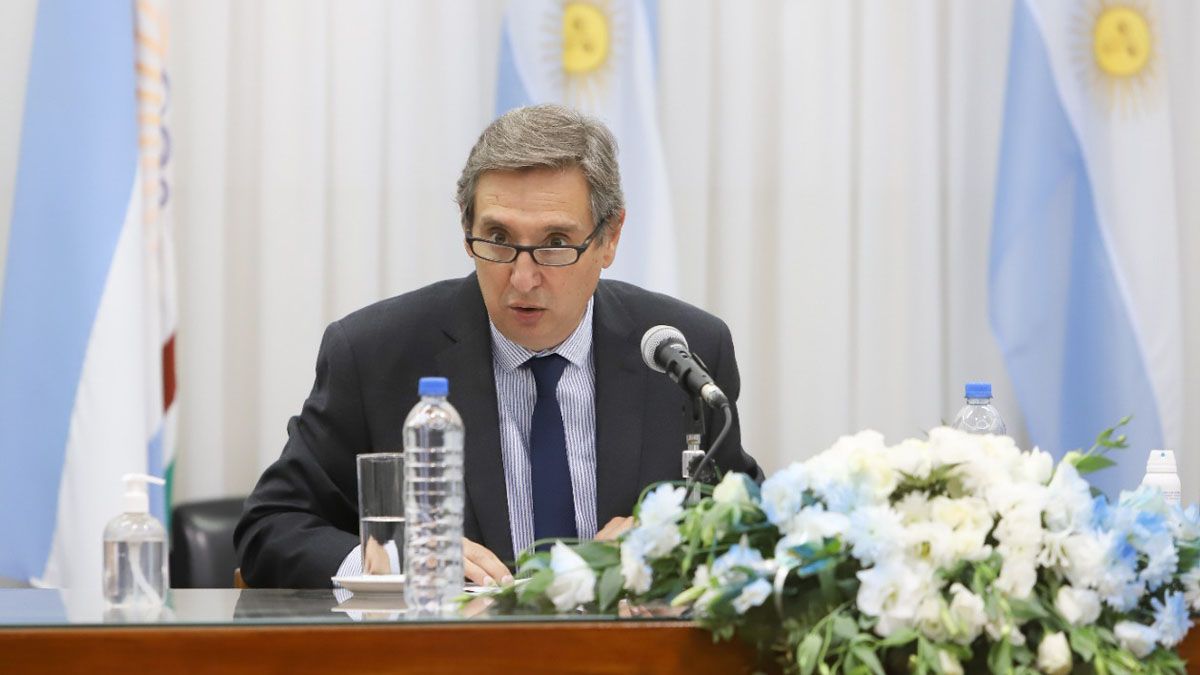 Más diferencias entre Félix y Suarez por la internación de un funcionario