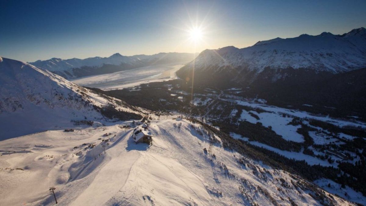 Nieve récord en Alaska: Alyeska rompe la barrera de los 16 metros