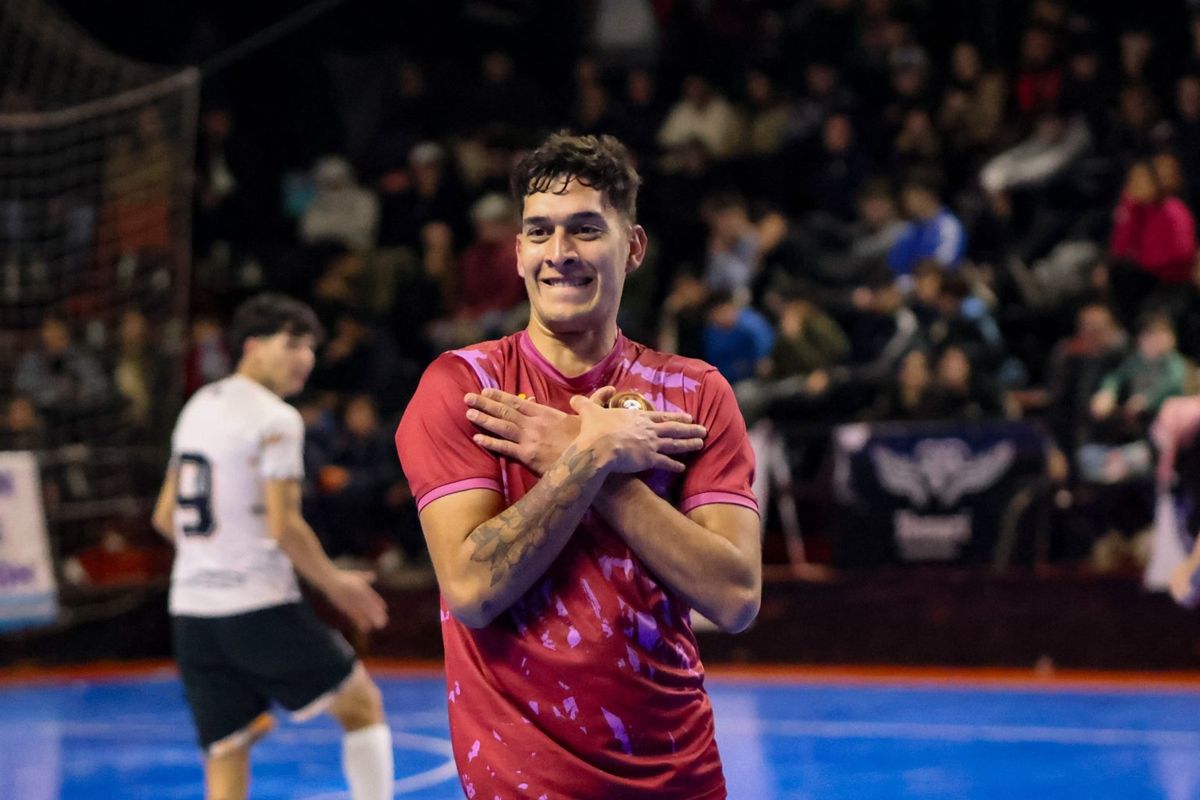 Regatas gritó campeón nacional de futsal F20 y Mendoza sigue con su año perfecto