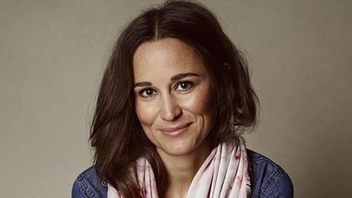 Pippa Middleton Se Prueba Como Diseñadora