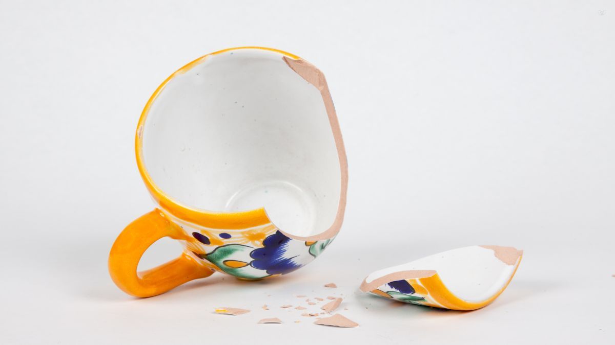 ¿Qué significa que se rompa algo que te regalaron?