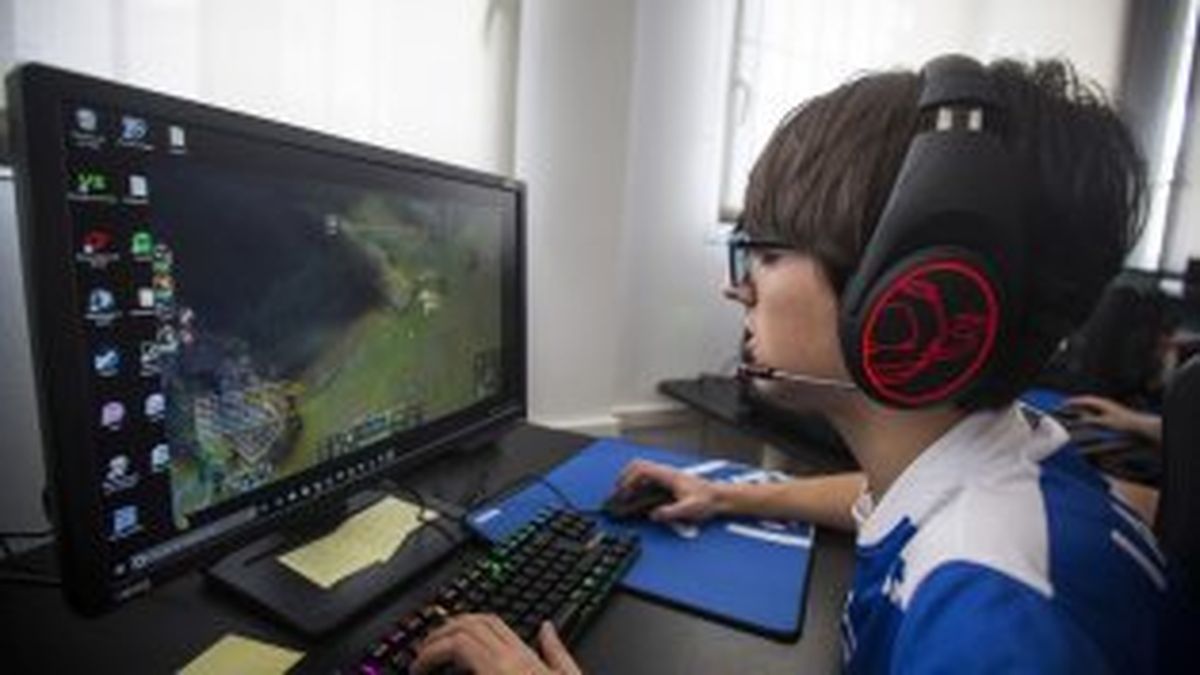 El mundo virtual en la vida de un adolescente gamer