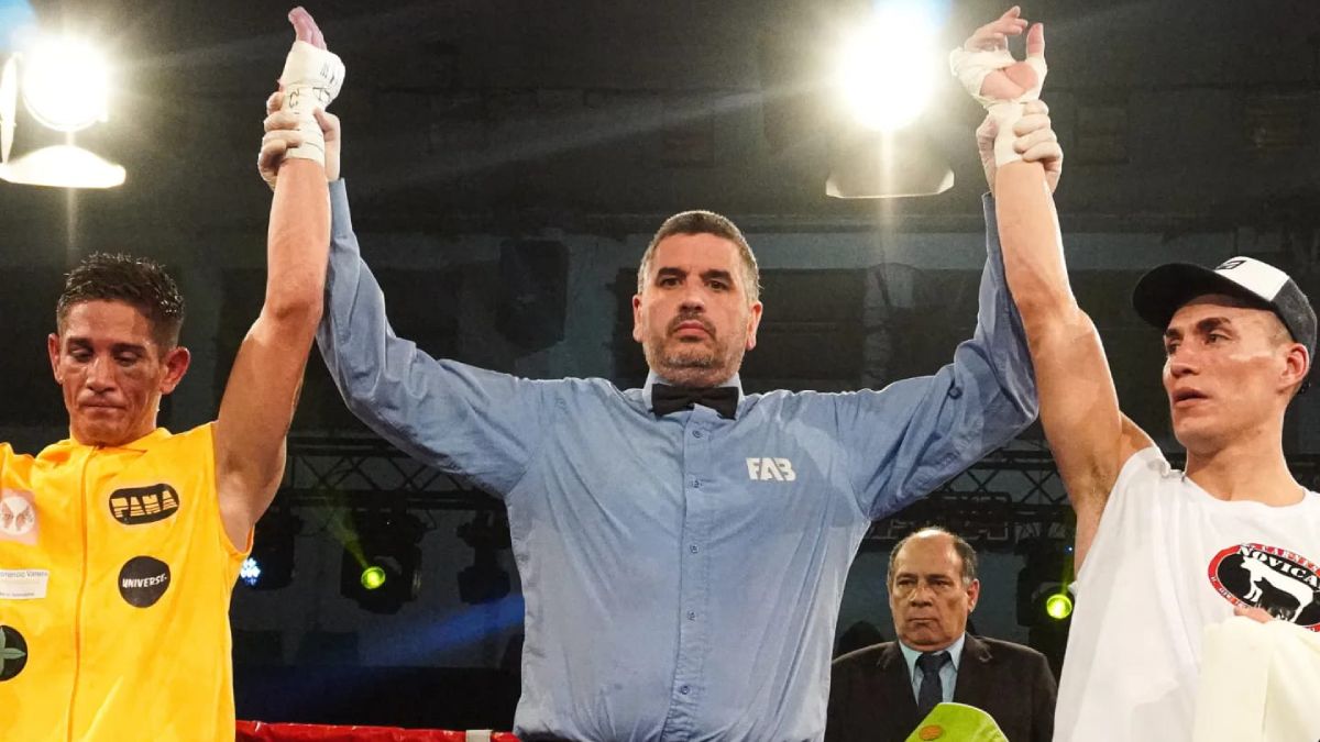 Maximiliano Segura empató con Juan Leal en un peleón y retuvo el título ...