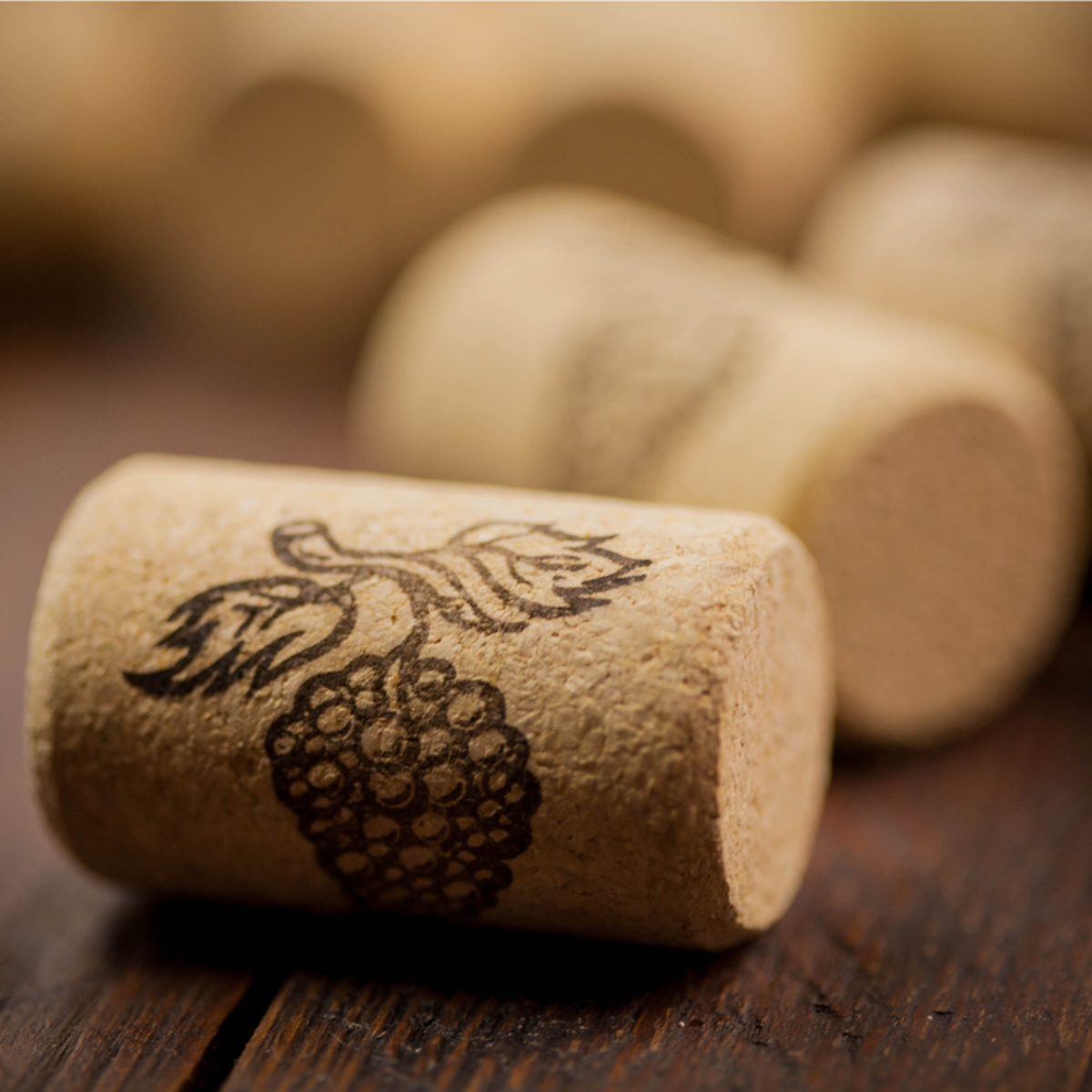 Truco casero: por estos 3 motivos debes poner un corcho en tu heladera