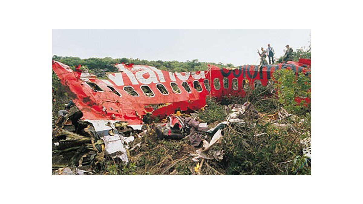 Vuelo 203 de Avianca: la bomba de Pablo Escobar que mató a 110 personas