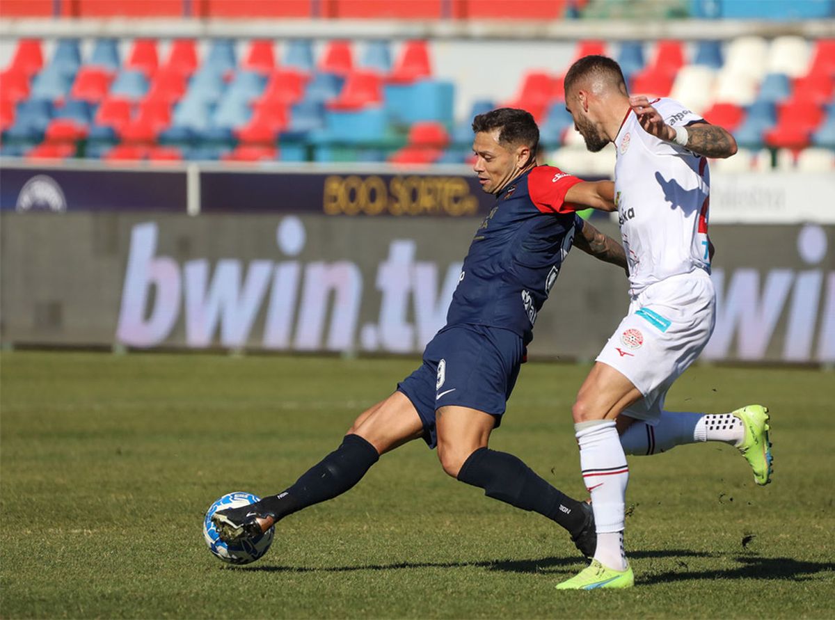 Mauro Zárate se rompió los ligamentos cruzados