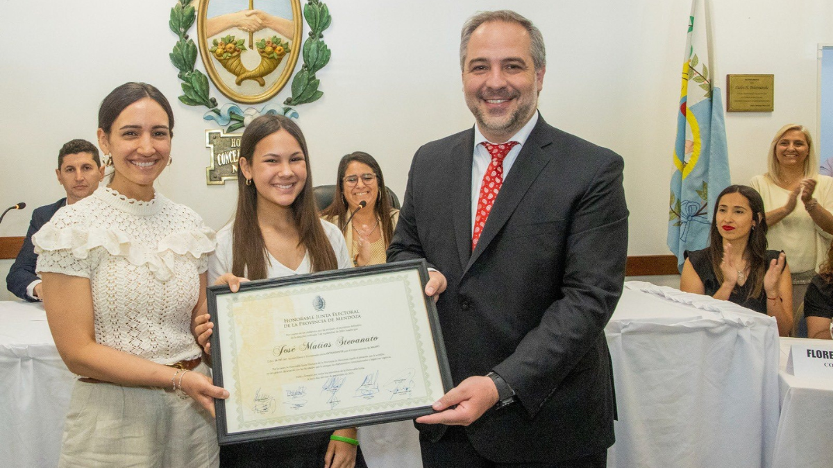 Matías Stevanato volvió a jurar como intendente y arrancó su segundo ...