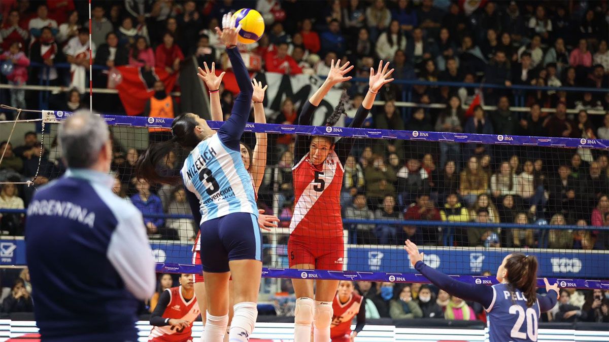 Las Panteras volvieron a brillar frente a Perú