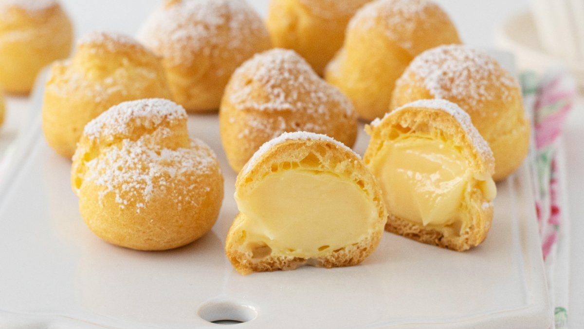 Los Profiteroles de crema pastelera, la receta suave y sabrosa para el mate