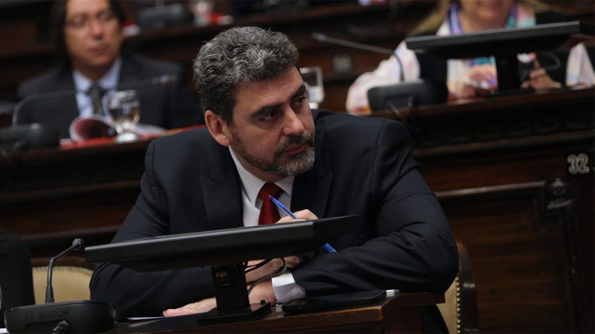 El oficialismo presiona al PJ a través de Kerchner para lograr el ...