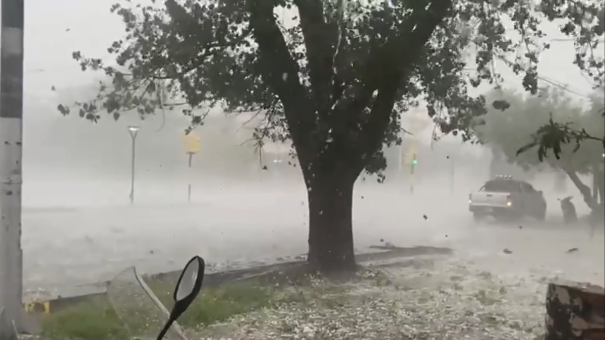 Una fuerte tormenta de granizo cayó en San Rafael y dañó zonas ...