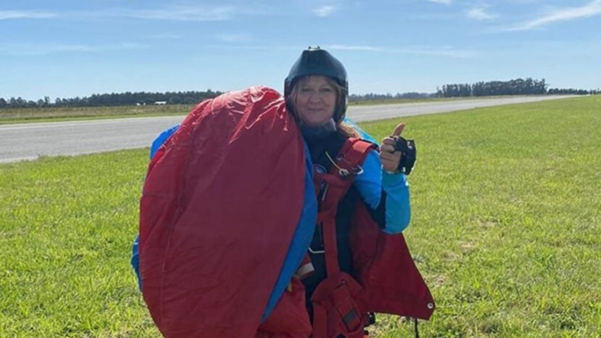 Fatal: una mujer se lanzó desde una avioneta y murió al fallar el ...