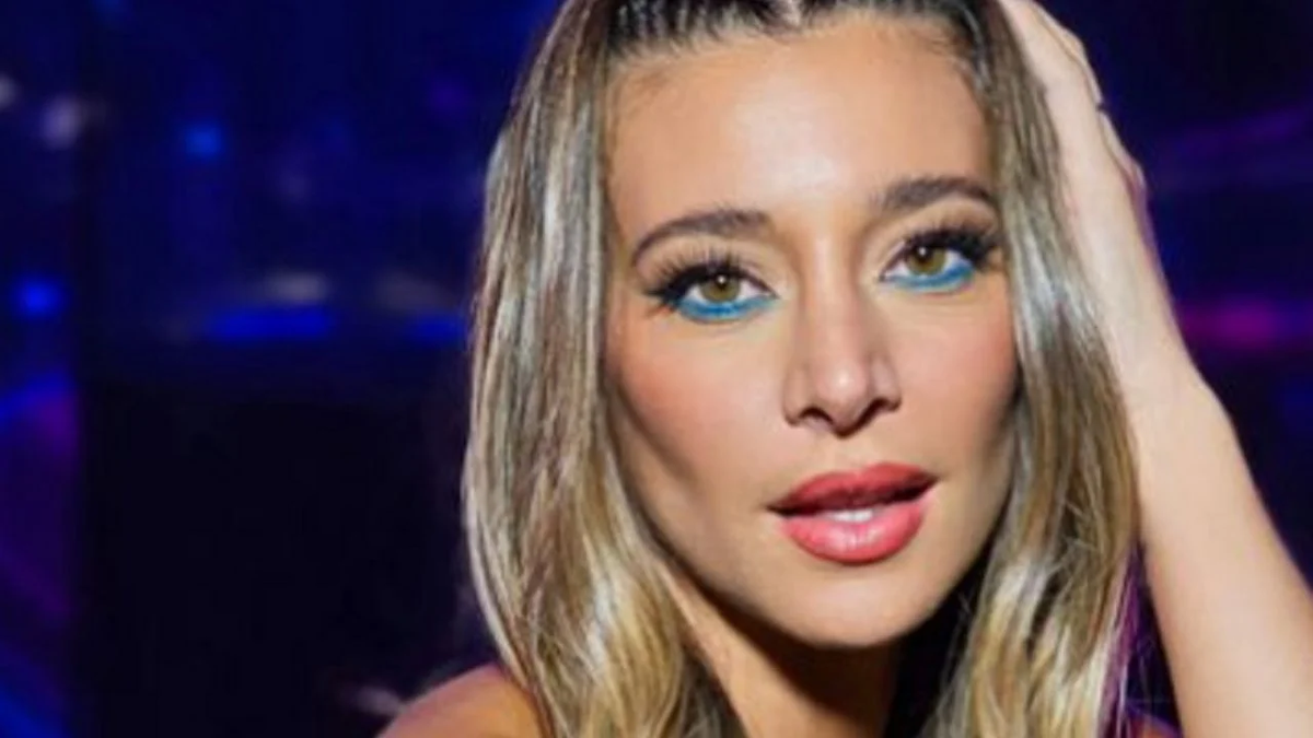 Sol Pérez confirma que es la reina de las ultra transparencias y se llevan ceñidas