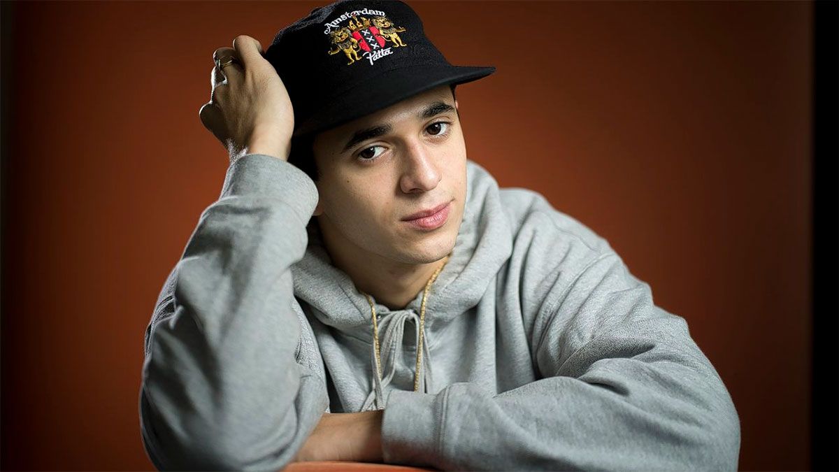 Padre y hermanos protagonizan el nuevo éxito de Netflix que viene ...