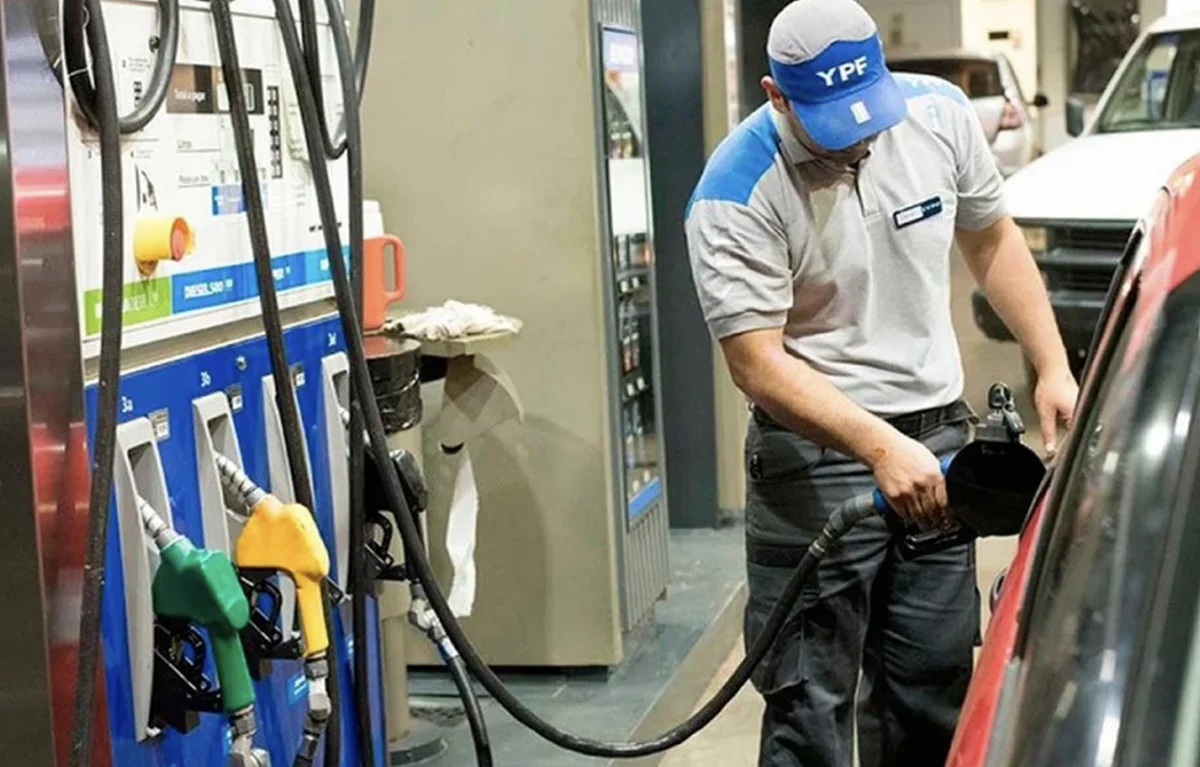 Nuevo aumento en la nafta de YPF: cuánto cuesta llenar el tanque del auto en Mendoza