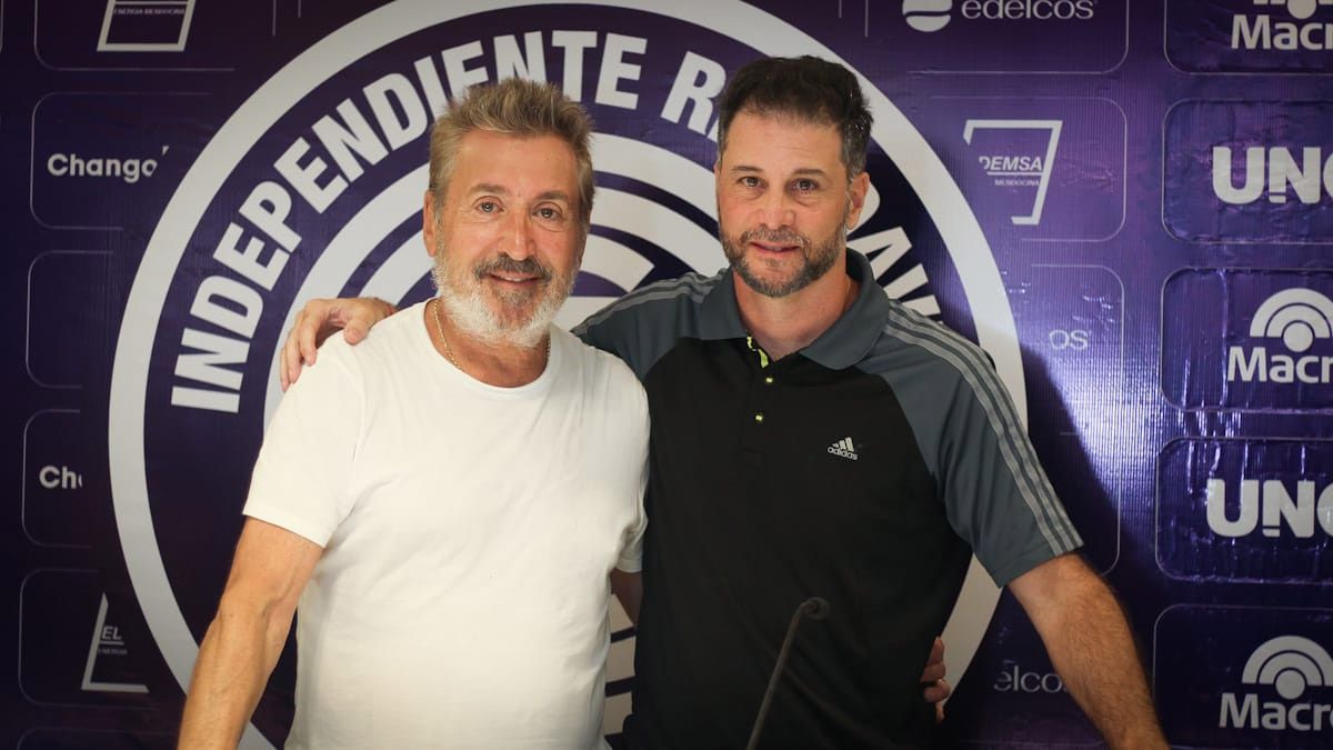 Daniel Vila confirmó que Matías Reali se queda en Independiente Rivadavia