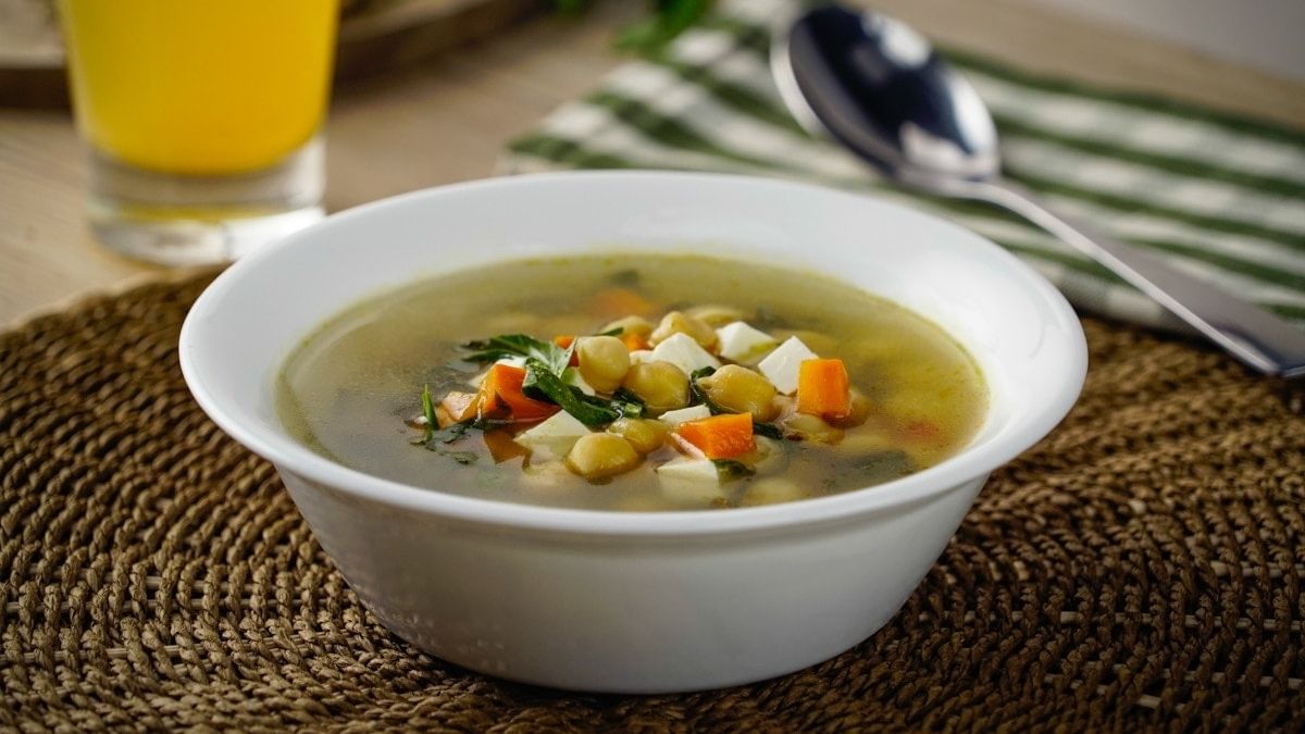 La receta de sopa de la dieta mediterránea que te transportará ...