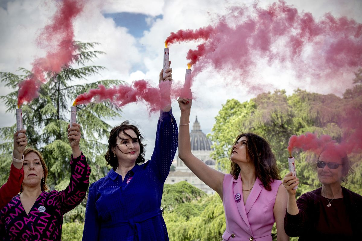 Fumata rosa en el Vaticano: qué significa y por qué es tan especial