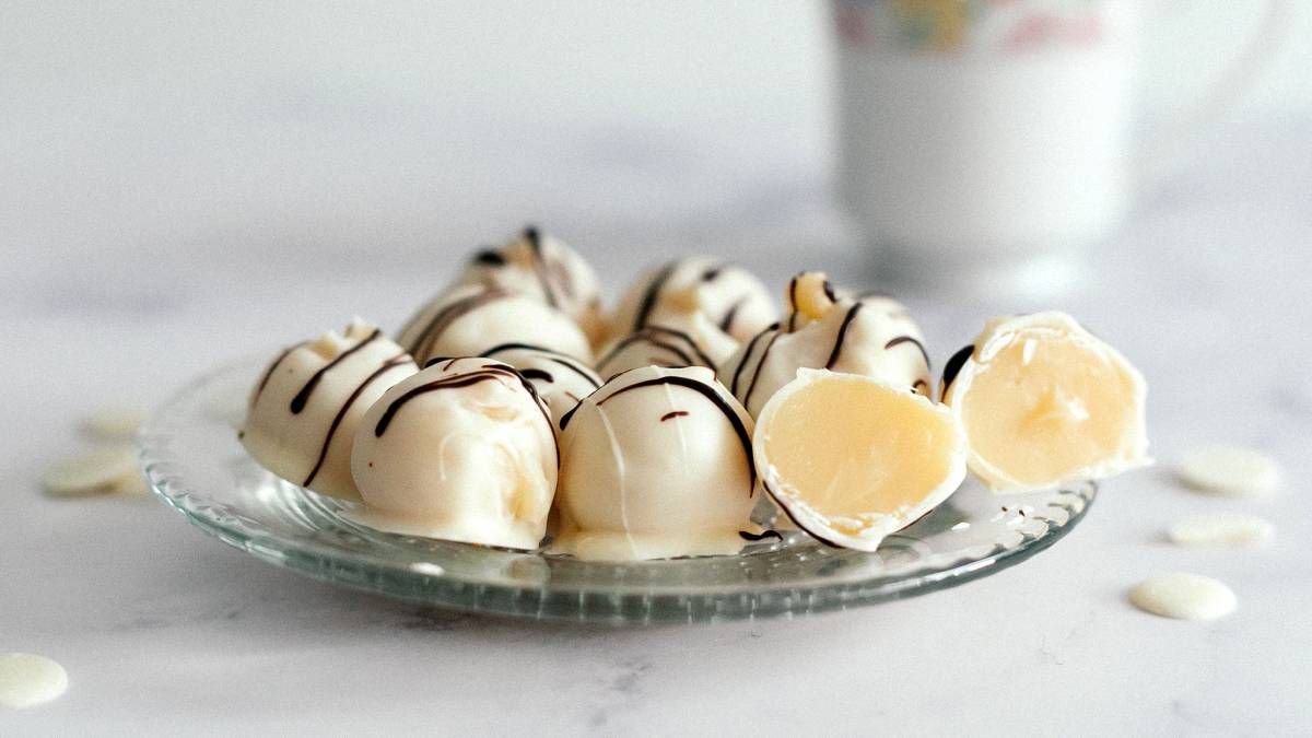Trufas de chocolate blanco y leche condensada: la receta golosa y ...