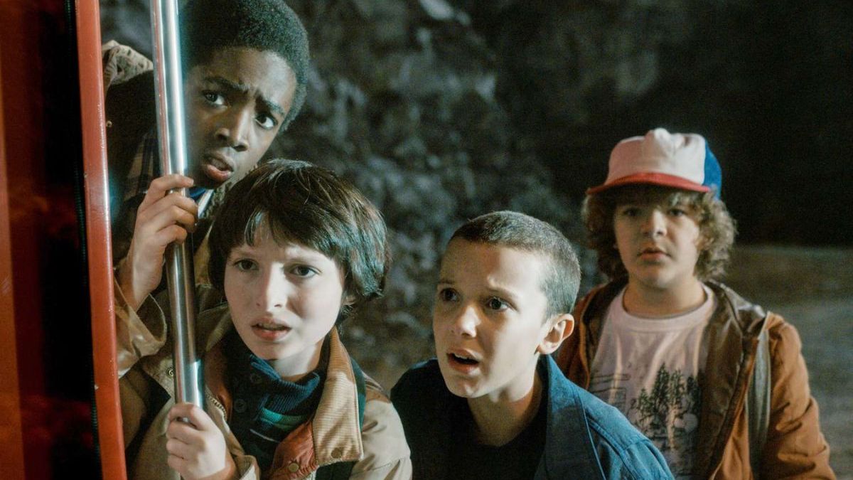 Cómo se vería el elenco de Stranger Things si protagonizaran Bridgerton ...