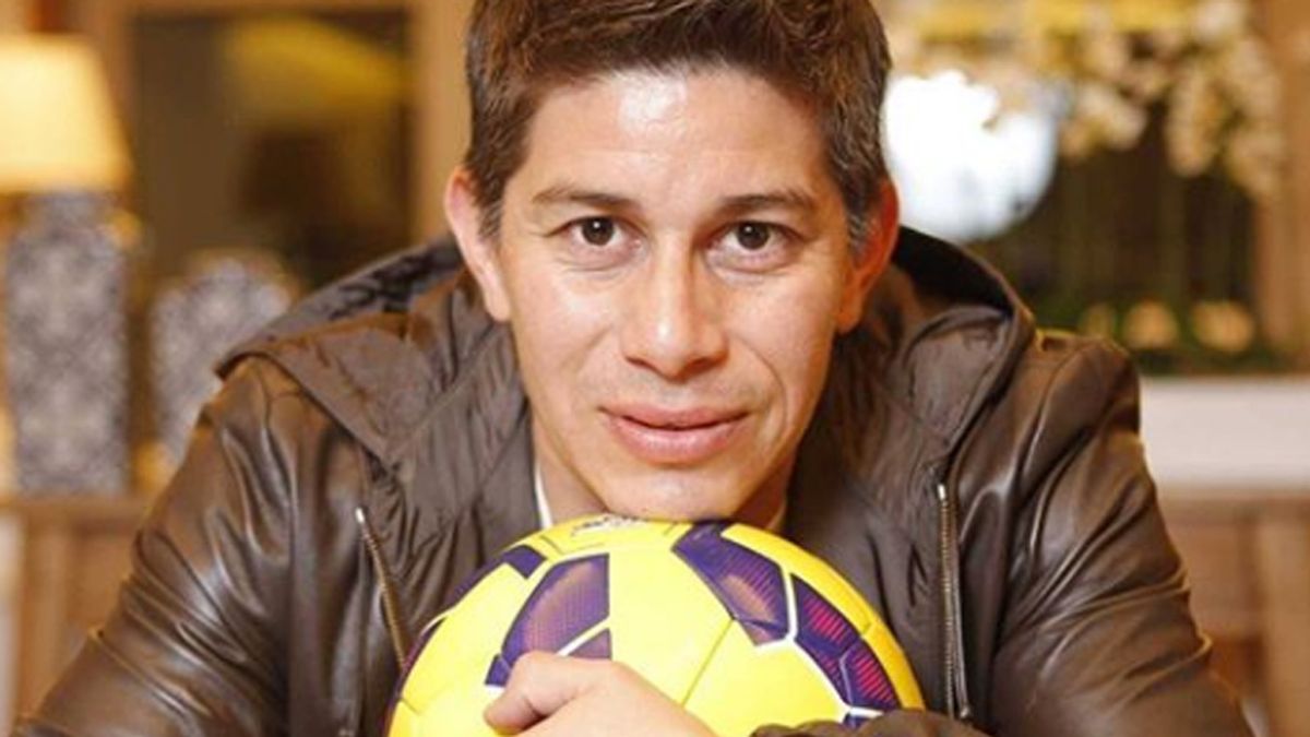 Se retira un ex River que llegó a ser el jugador mejor pago del mundo