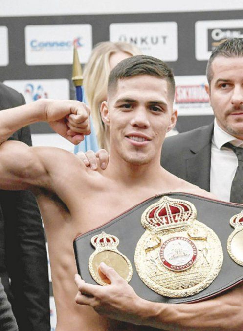 Brian Castaño se quedo con la máxima distinción en los Premios Firpo