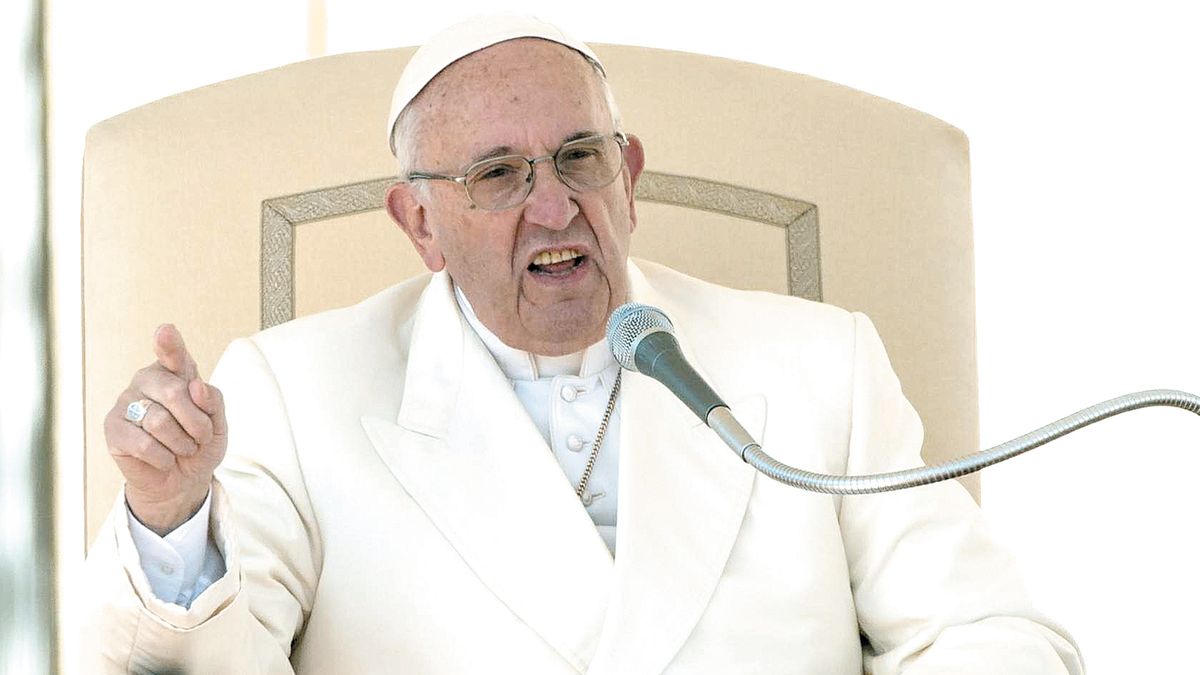 Nadie más papista que el Papa