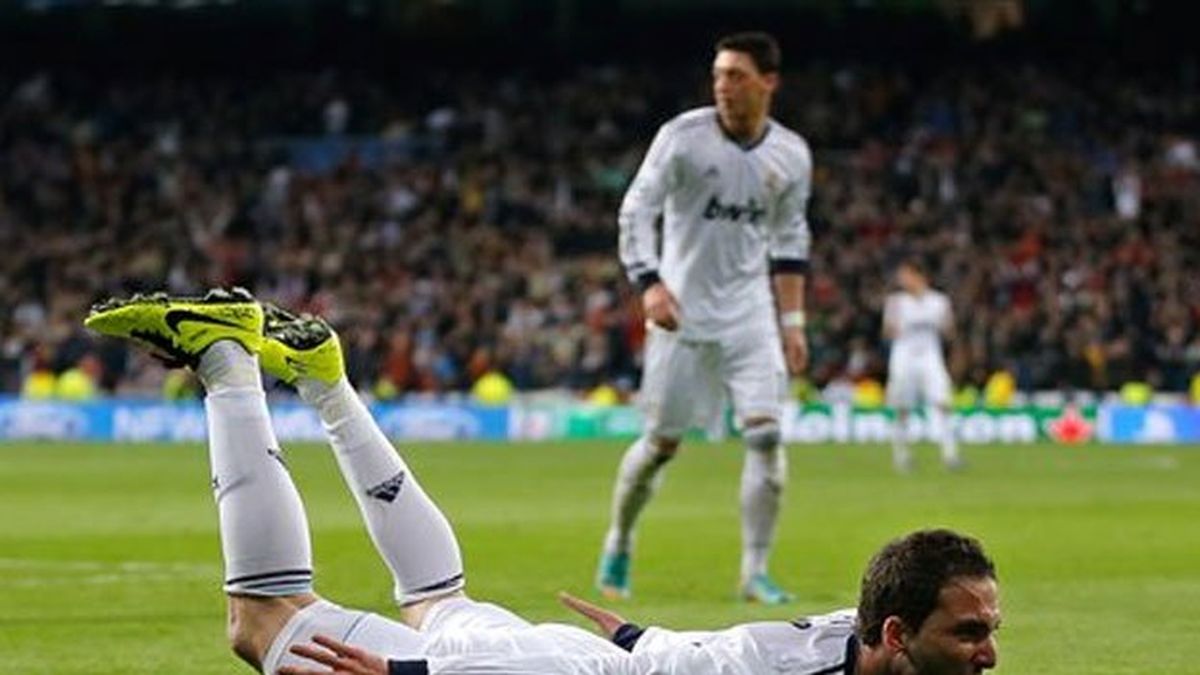 Con un golazo del Pipita Higuaín, Real Madrid venció al Levante