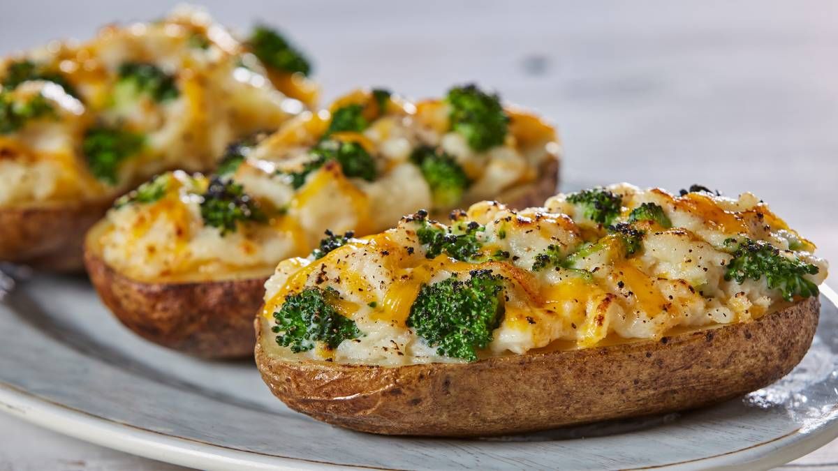 Papas rellenas, la receta con 4 ingredientes y en 10 minutos