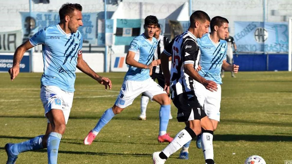 Alessandro Riep cumplió el sueño de debutar en el Lobo