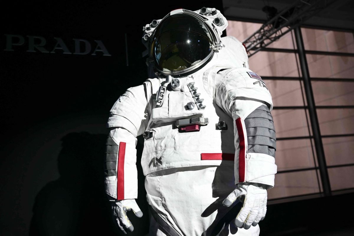El traje de astronauta de Prada que irá al espacio