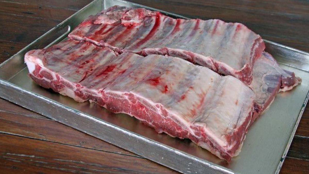 Asado argentino: la receta perfecta para que los huesos del costillar ...
