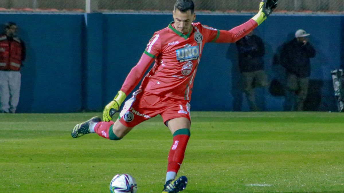 Jorge De Olivera con sus 40 años continúa intacto y vigente