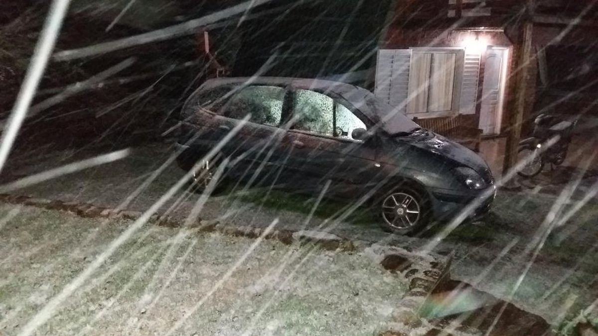 Comenzó a nevar en el sur de Buenos Aires