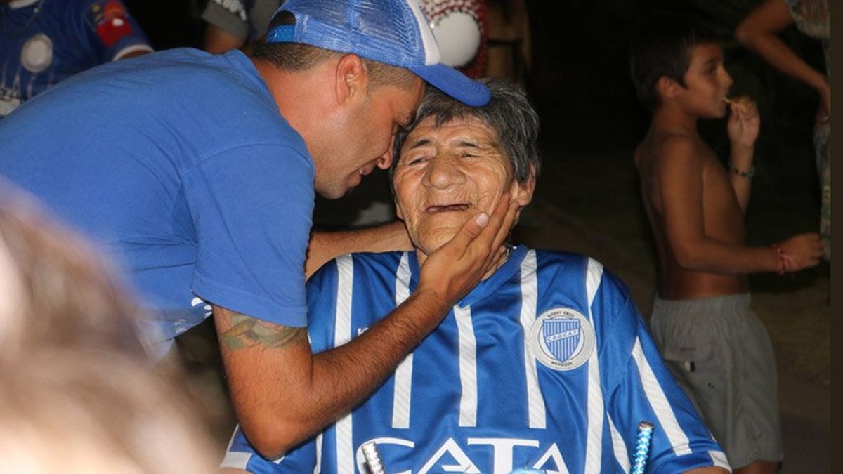 El Loco Julio cumplió 79 años y tuvo su fiesta en la Bodega