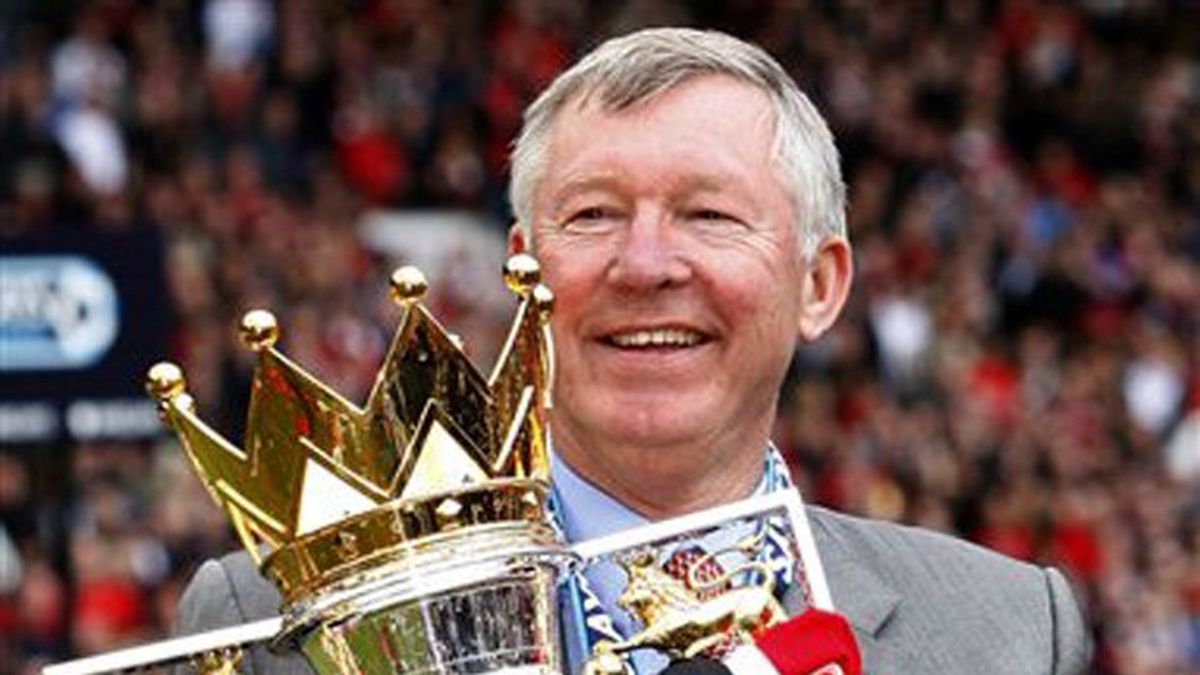 Tras 26 años, Ferguson dejará de ser el DT del Manchester United