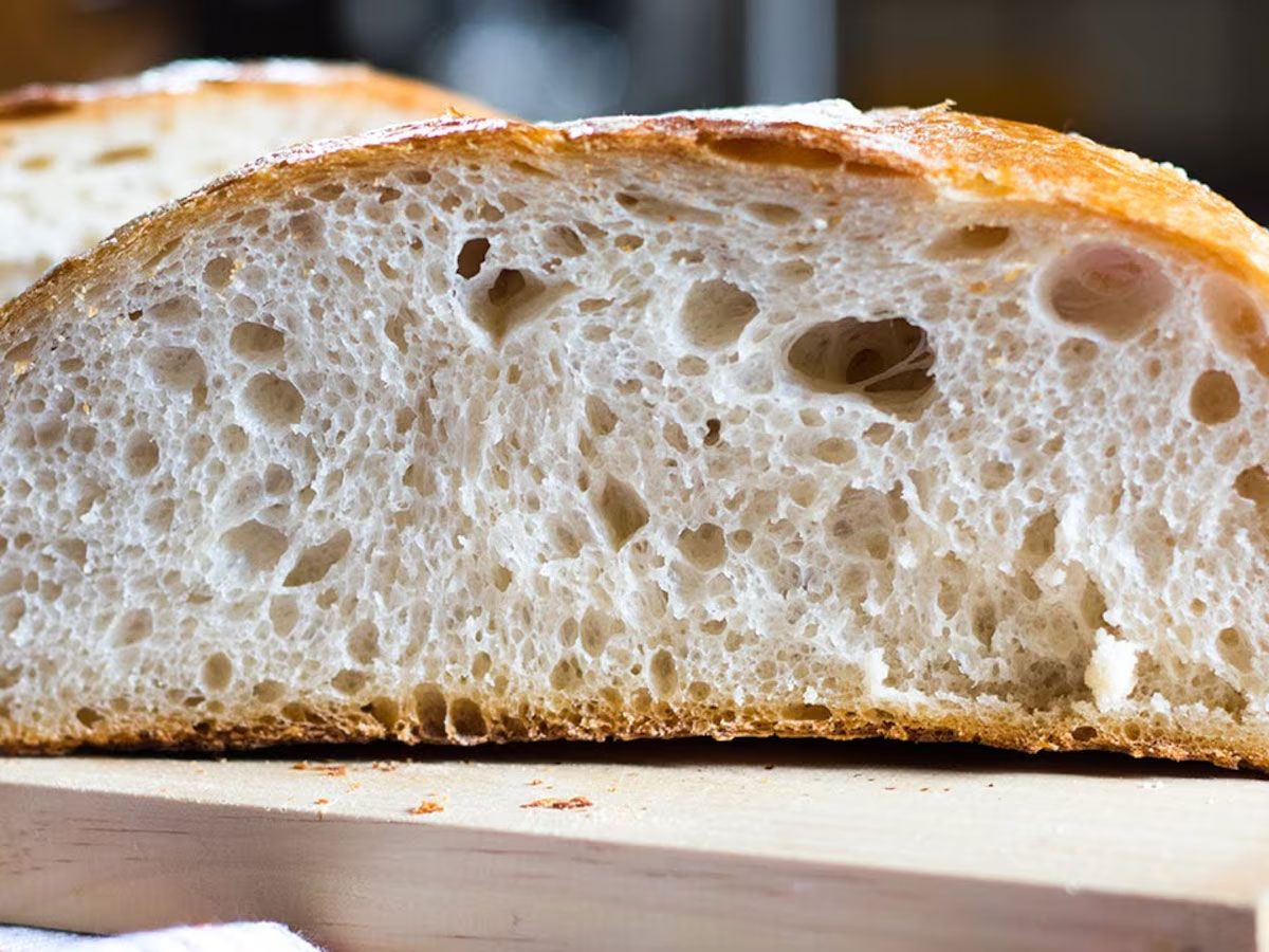 Cómo preparar pan casero rápido y con harina común: la receta de miga ...